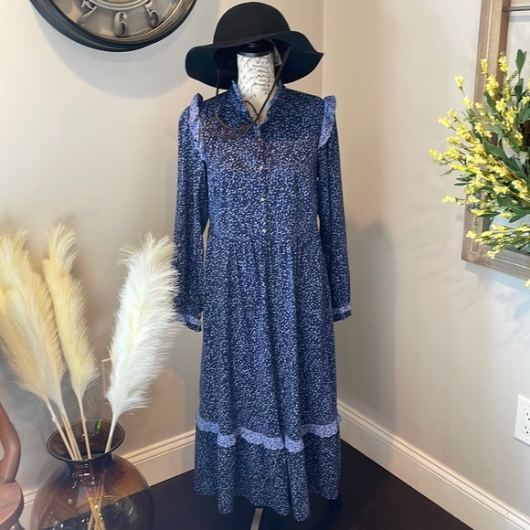 Universal Thread | Dresses | Universal Threads Prairie Navy Blue ...